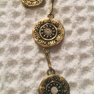 Jewelry | Gold And Crystal Necklace | Poshmark